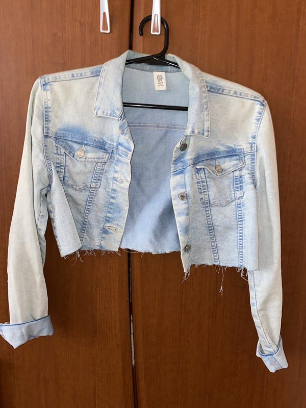 Джинсова куртка — ціна 83 грн у каталозі Куртки Купити жіночі речі за доступною ціною на Шафі