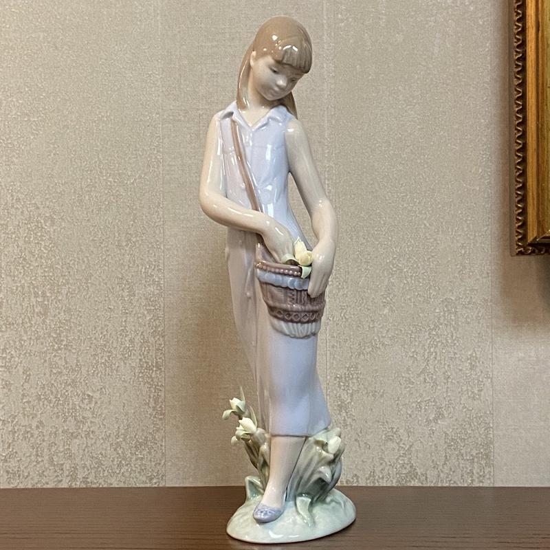 Фарфоровая статуэтка Lladro «тюльпановый сад — цена 5800 грн в каталоге Статуэтки Купить