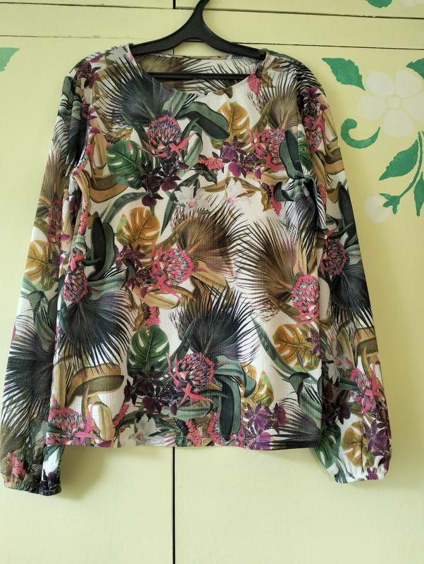 Блуза — цена 80 грн в каталоге Блузы Купить женские вещи по доступной цене на Шафе Украина