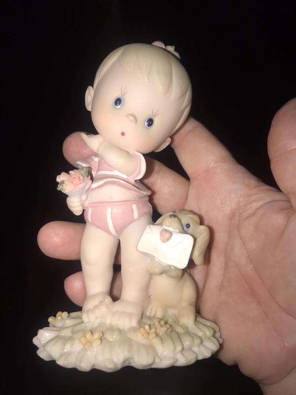 Статуэтка из германии девочка с собачкой письмо полимер — цена 350 грн в каталоге Статуэтки