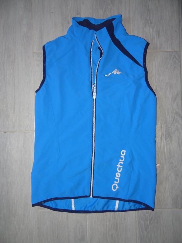 Жилєтка Quechua оригинал — ціна 385 грн у каталозі Жилетки Купити жіночі речі за доступною ціною