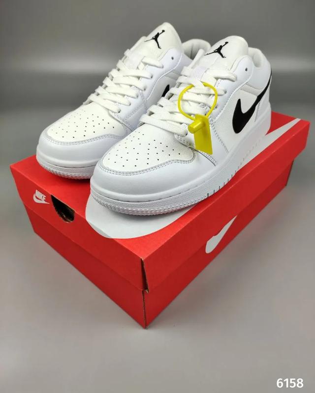 Nike Air Jordan 1 Low White University — цена 1870 грн в каталоге Кроссовки Купить мужские вещи