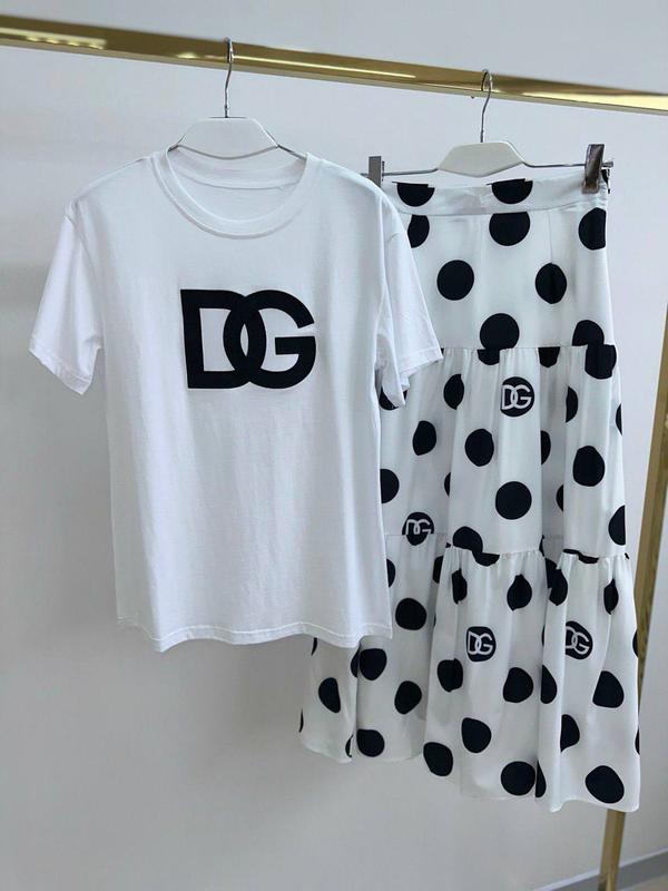 Костюм зі спідницею в стилі dolce gabbana🖤 — ціна 1650 грн у каталозі ...