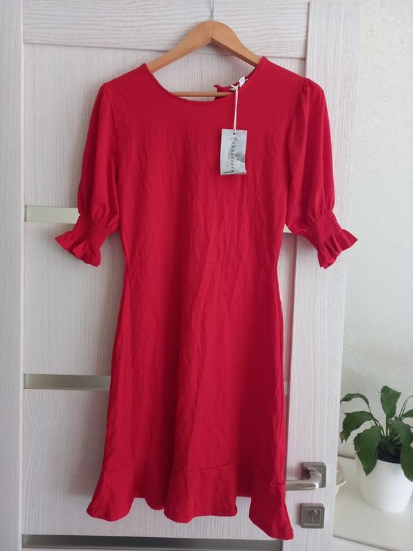 Платье — ціна 550 грн у каталозі Сукні міді Купити жіночі речі за доступною ціною на Шафі