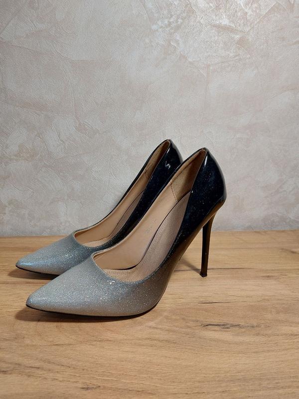 Туфлі на підборах — ціна 250 грн у каталозі Туфлі Купити жіночі речі за доступною ціною на Шафі