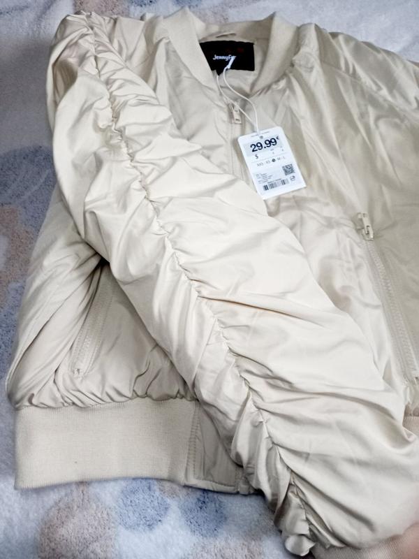 Курточка — ціна 490 грн у каталозі Куртки Купити жіночі речі за доступною ціною на Шафі