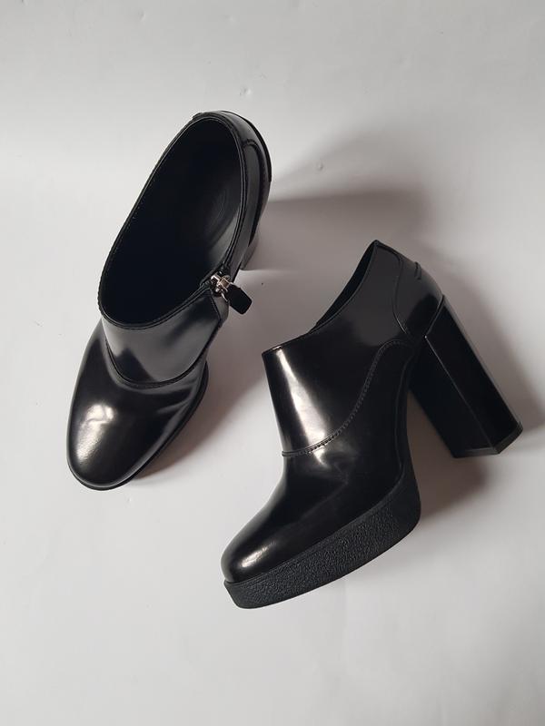 Люксові жіночі ботильйони tod's оригінал, трендові чорні шкіряні ...