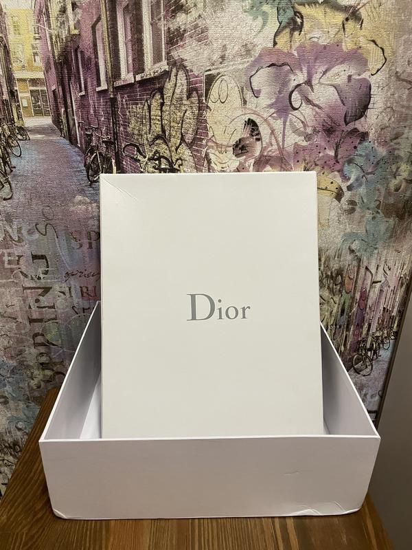 Dior коробка dior — ціна 280 грн у каталозі Коробки Купити товари для ...