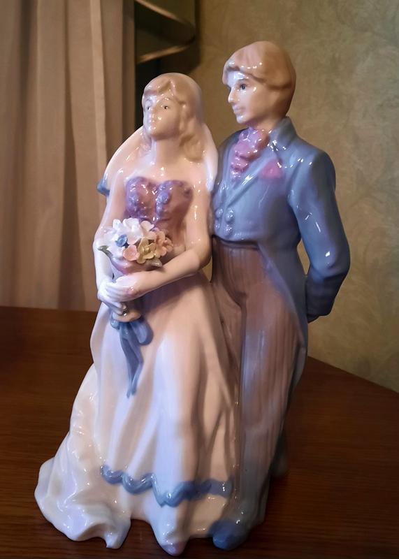 Статуэтка пара молодые свадьба — цена 0 грн в каталоге Статуэтки