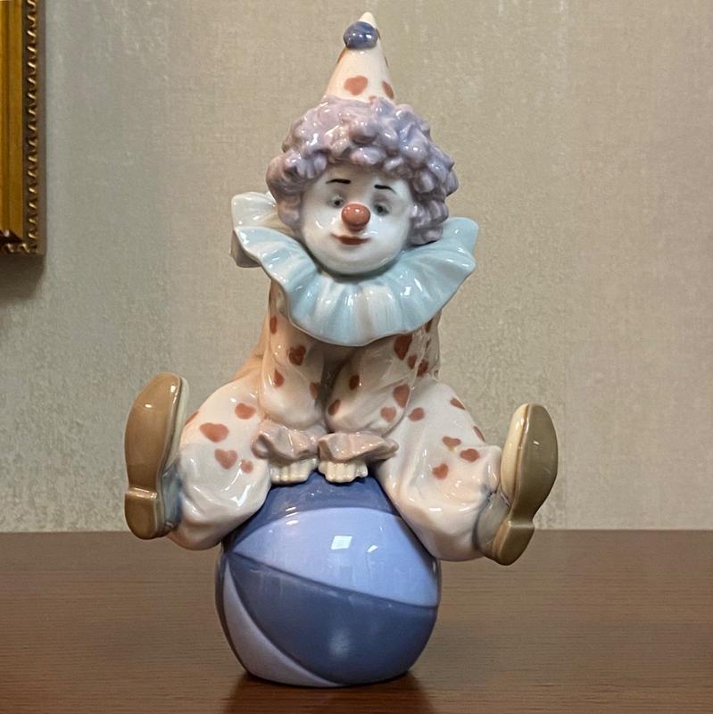 Фарфоровая статуэтка Lladro «на мяче — цена 4500 грн в каталоге Статуэтки Купить товары для