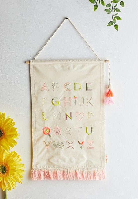 Настенная азбука — цена 1500 грн в каталоге Панно Купить товары для дома и быта по доступной