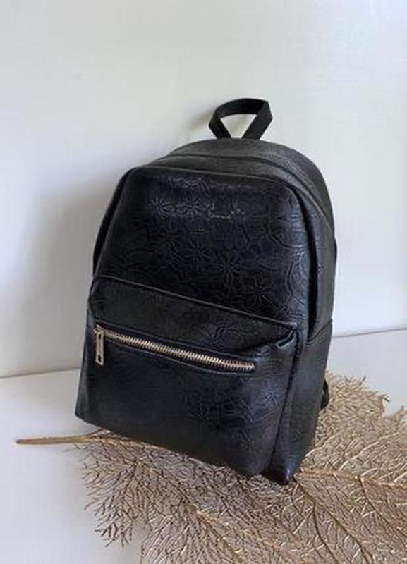 Чорний рюкзак — ціна 299 грн у каталозі Рюкзаки Купити аксесуари за доступною ціною на Шафі