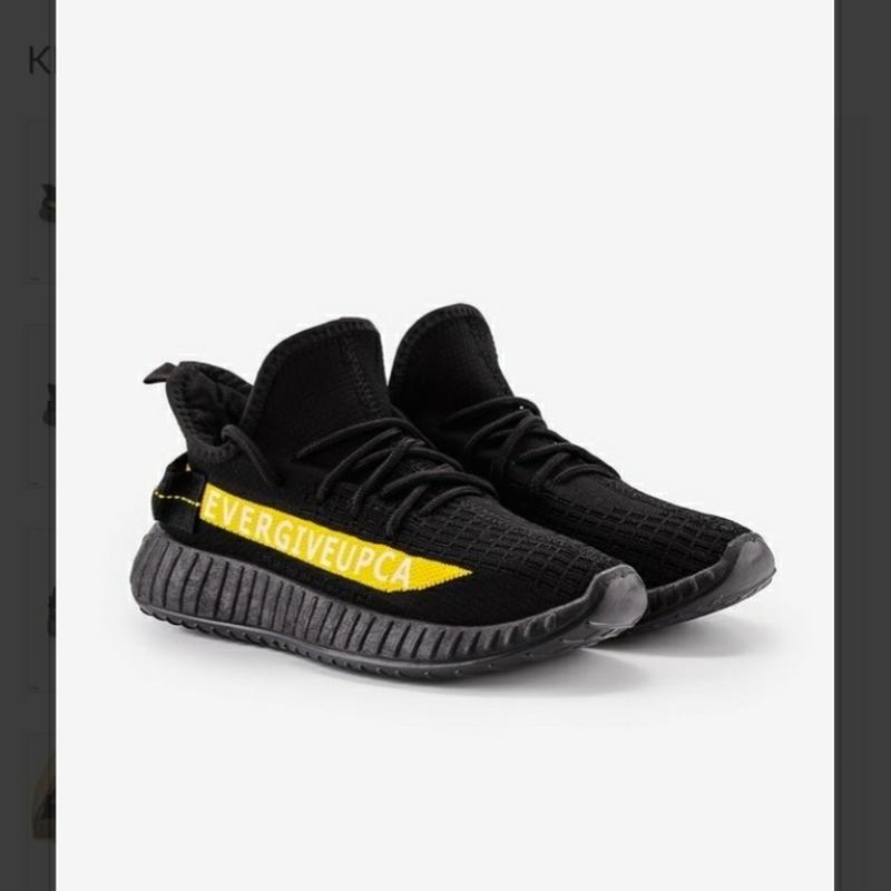 Стильні чорні кросівки — ціна 399 грн у каталозі Кросівки Купити жіночі речі за доступною ціною