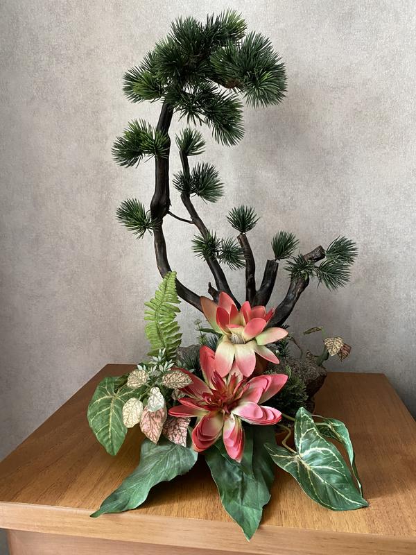 Композиція з квітів каміння і кори дерева — ціна 450 грн у каталозі Статуетки Купити товари для