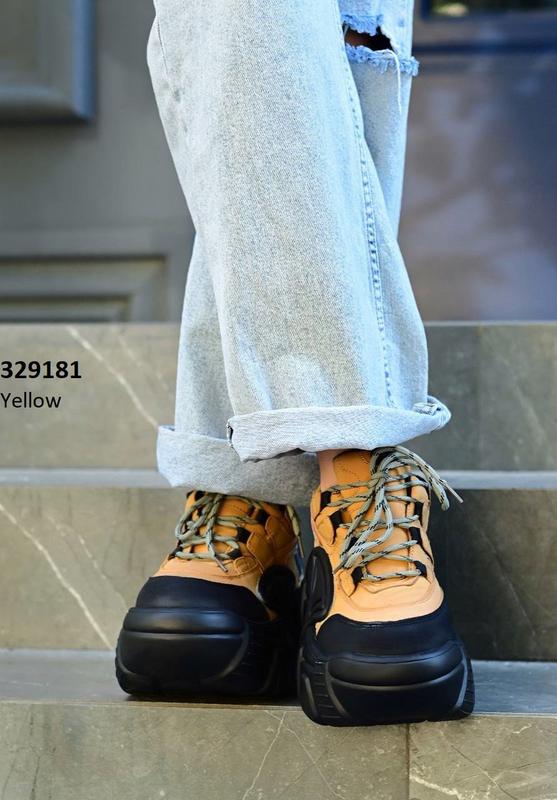 Кросівки жіночі — ціна 520 грн у каталозі Кросівки Купити жіночі речі за доступною ціною на Шафі