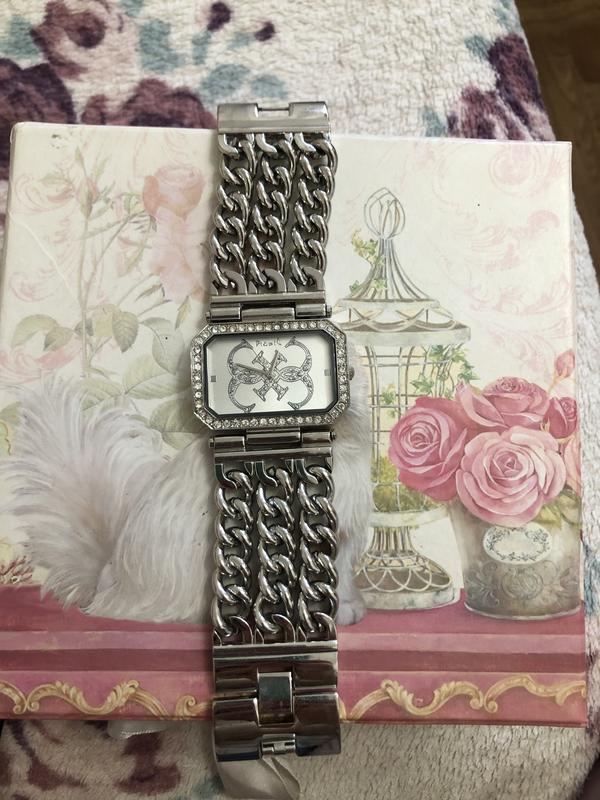 Часы — цена 300 грн в каталоге Часы Купить аксессуары по доступной цене на Шафе Украина 32805608