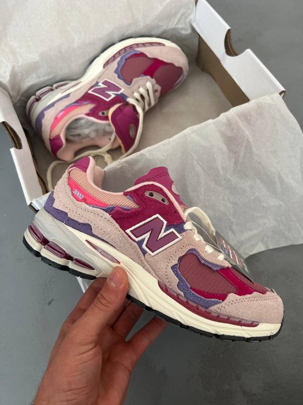 Кроссовки new balance 2002r protection pack pink 2002 r — цена 2399 грн ...