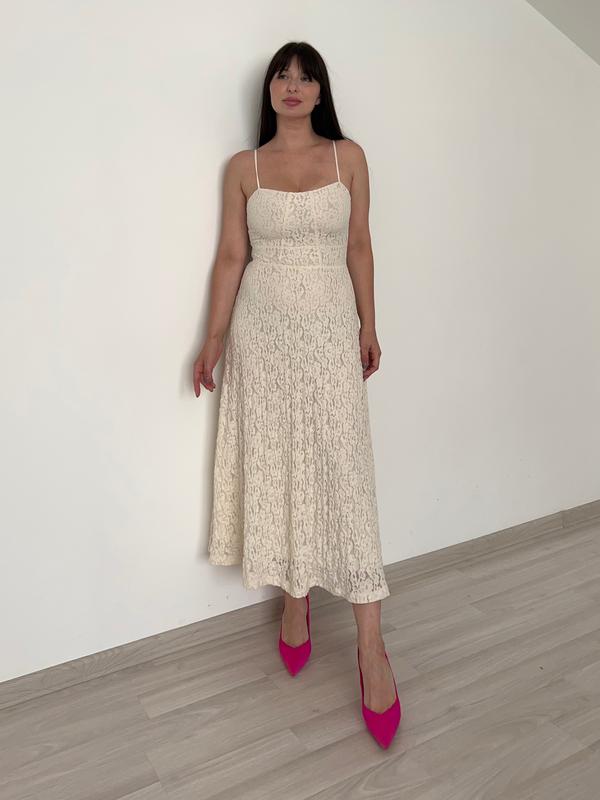 Неймовірна мереживна сукня Zara — ціна 560 грн у каталозі Сукні міді Купити жіночі речі за