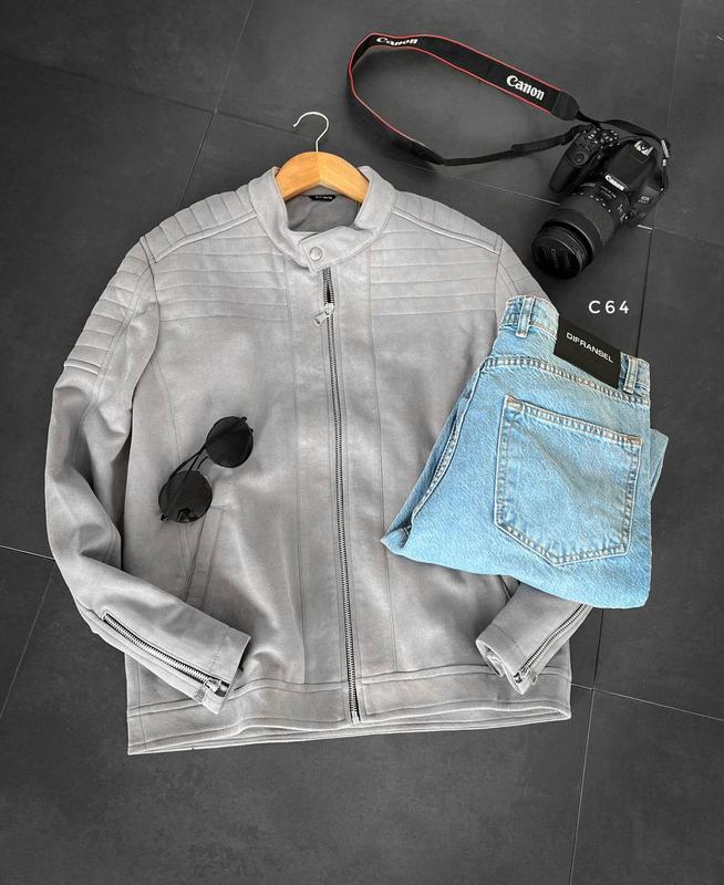 Бомбер замшевый серый — цена 1799 грн в каталоге Куртки Купить мужские вещи по доступной цене на