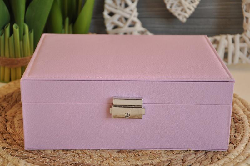 Шкатулка для прикрас — ціна 750 грн у каталозі Скриньки Купити товари для дому та побуту за