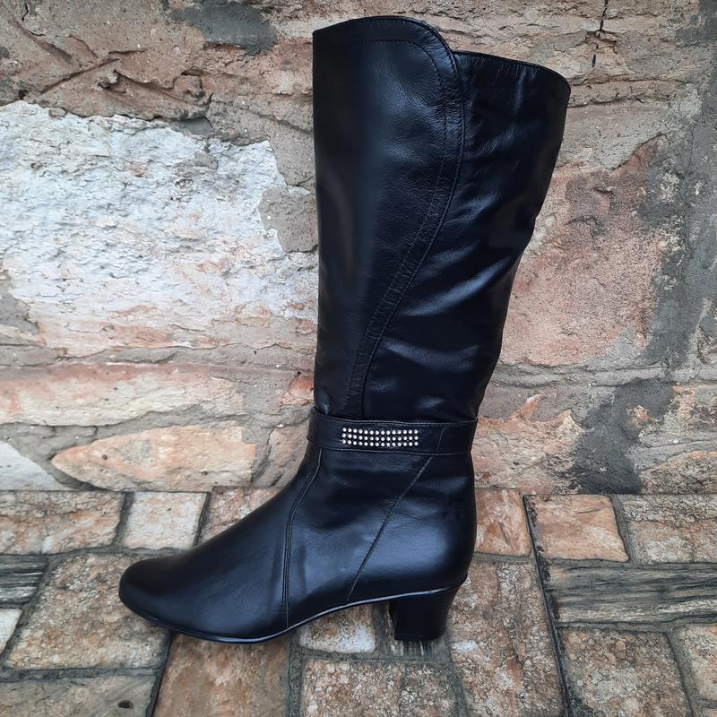 Шкіряні чоботи знижка — ціна 1600 грн у каталозі Чоботи Купити жіночі речі за доступною ціною