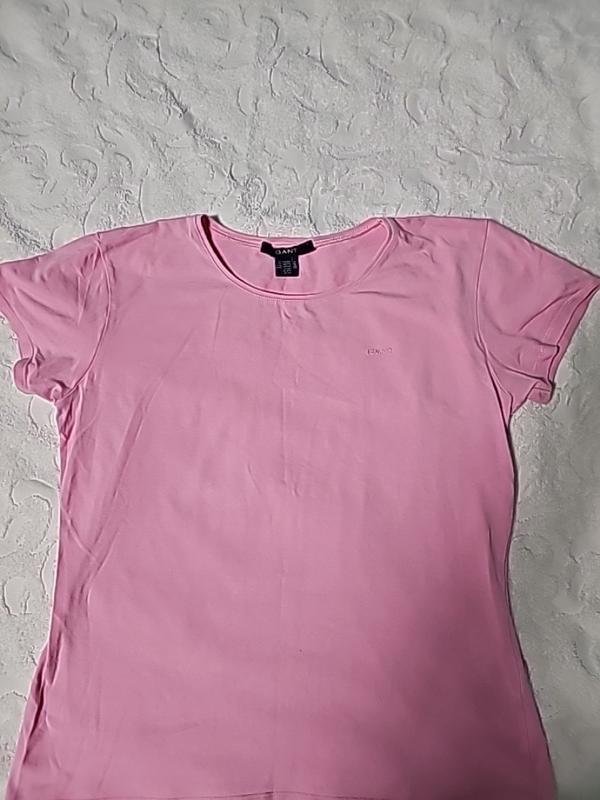 Футболка — ціна 200 грн у каталозі Футболки Купити жіночі речі за доступною ціною на Шафі