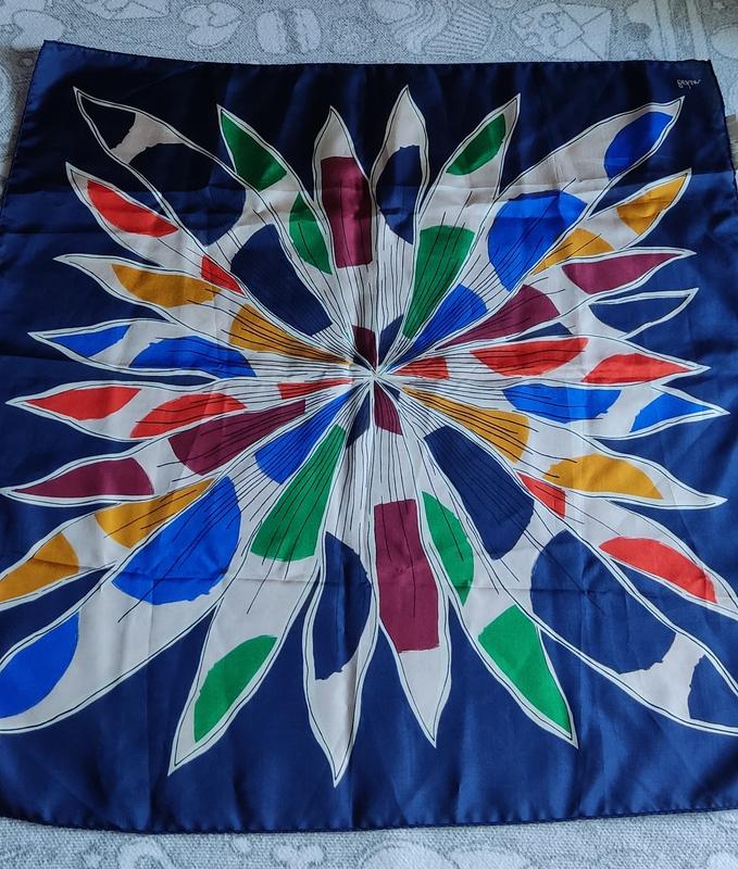 Шовкова хустка Boden — ціна 320 грн у каталозі Шарфи Купити аксесуари за доступною ціною на Шафі