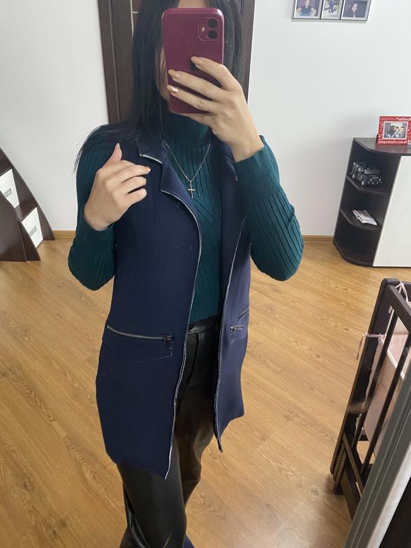 Жилет безрукавка — ціна 160 грн у каталозі Жилетки Купити жіночі речі за доступною ціною на Шафі