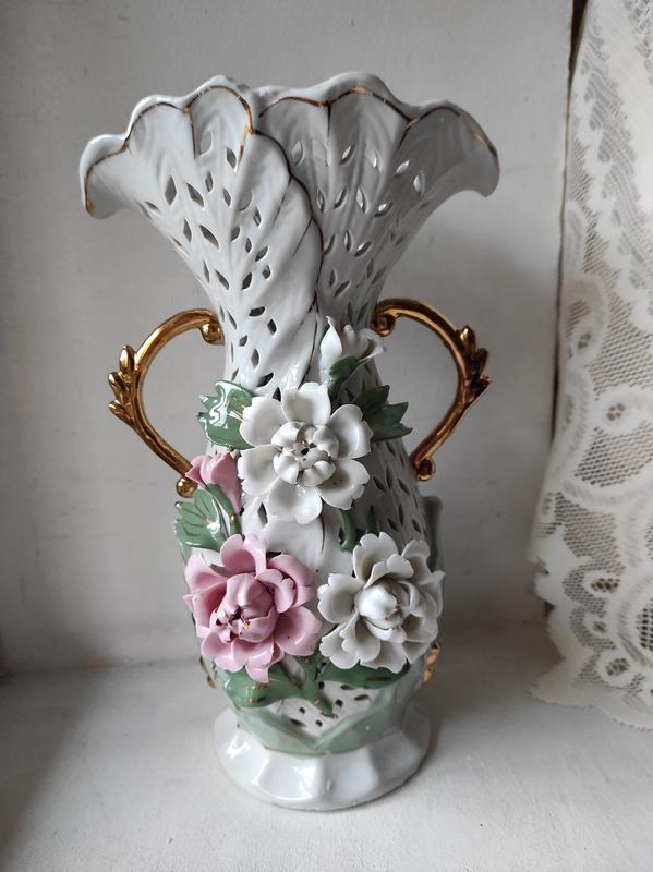 Ажурна порцелянова ваза вінтаж — ціна 1700 грн у каталозі Вази Купити товари для дому та побуту