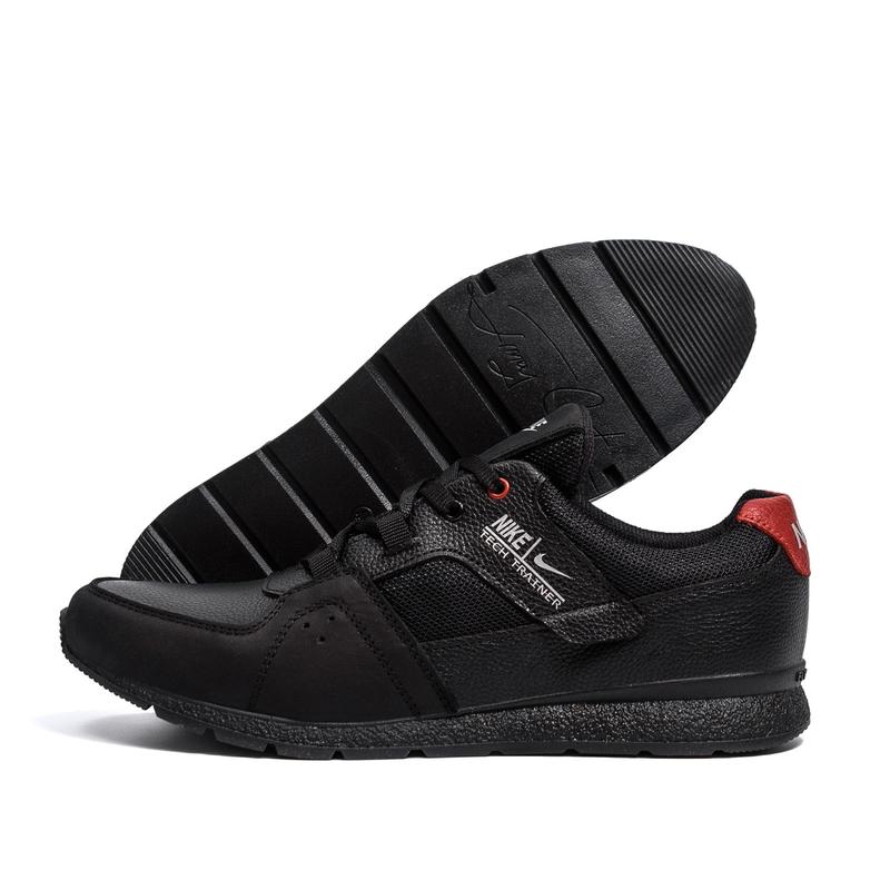 Nike tech trainer store