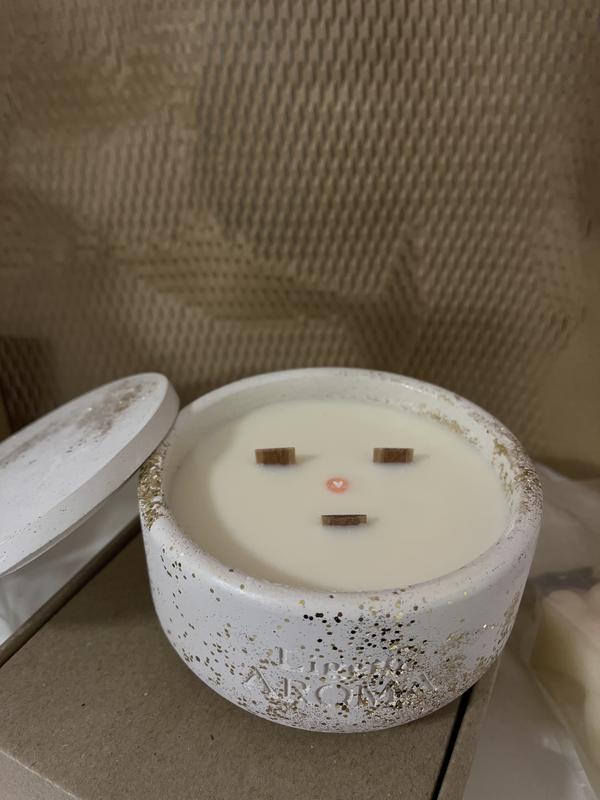 Экологическая свеча ароматизированная — цена 680 грн в каталоге Свечи