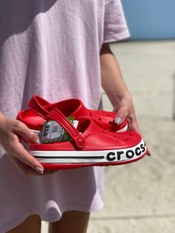 Crocs red logo — цена 1200 грн в каталоге Босоножки Купить женские вещи ...