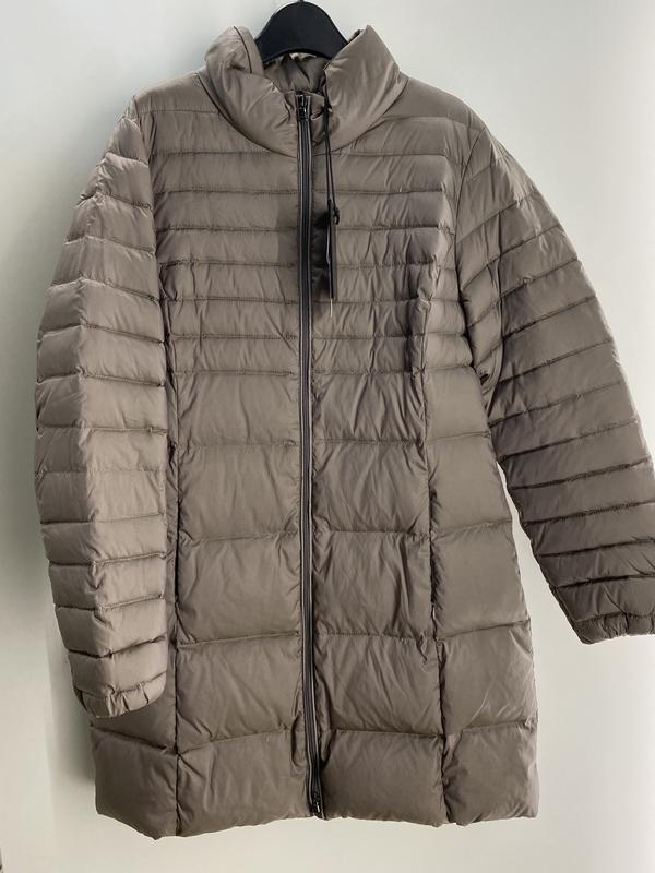 Куртка пухова — цена 2000 грн в каталоге Куртки Купить женские вещи по доступной цене на Шафе