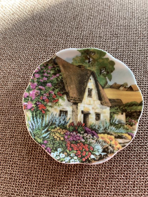 Колекційне фарфорове блюдце — ціна 350 грн у каталозі Тарілки Купити товари для дому та побуту