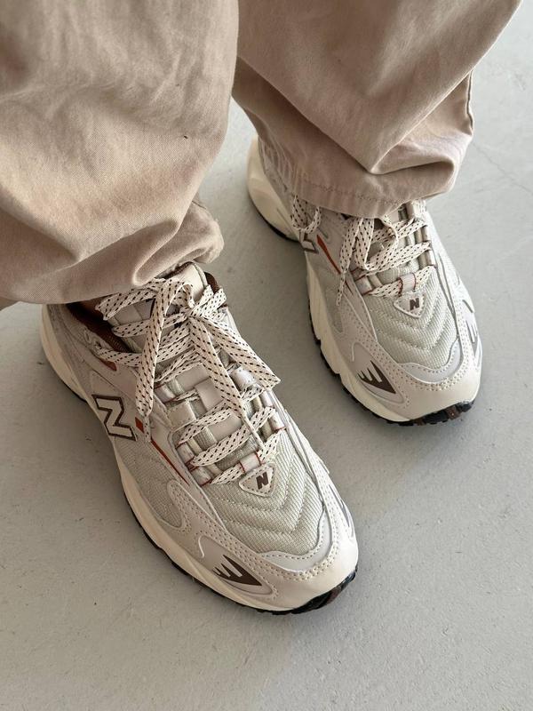 Кросівки new balance 725 series low tops retro unisex beige — ціна 2800 ...