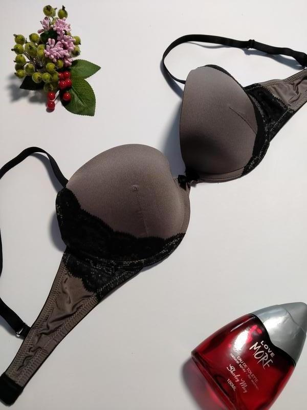 Красивий гладенький бюстгальтер з мереживом h&m, eur 75c — ціна 250 грн у каталозі Бюстгальтери ...