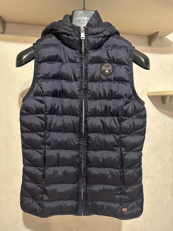 Жилет Napapijri — ціна 1300 грн у каталозі Жилетки Купити жіночі речі за доступною ціною на Шафі