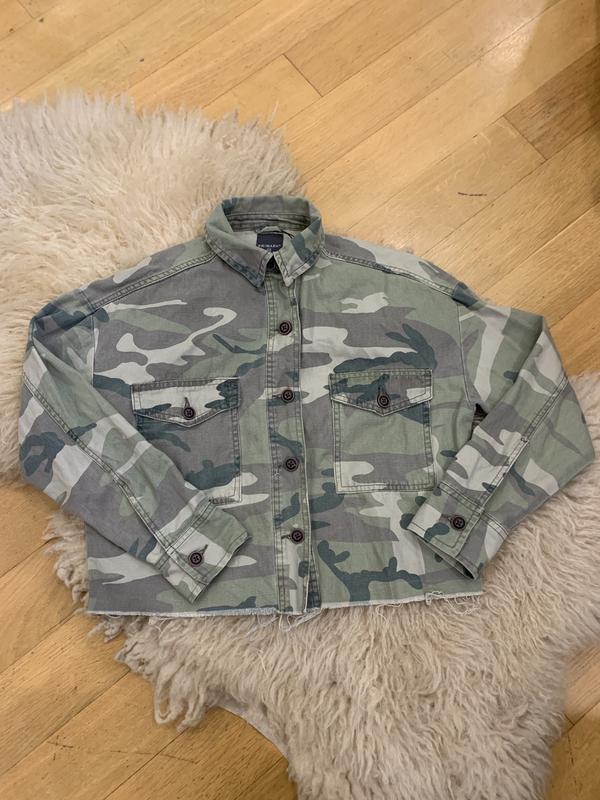 Легенька курточка — ціна 160 грн у каталозі Куртки Купити жіночі речі за доступною ціною на Шафі