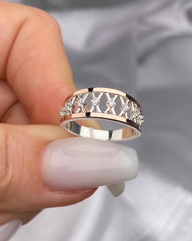 Срібно золота каблучка — ціна 1260 грн у каталозі Кільця і персні Купити аксесуари за доступною