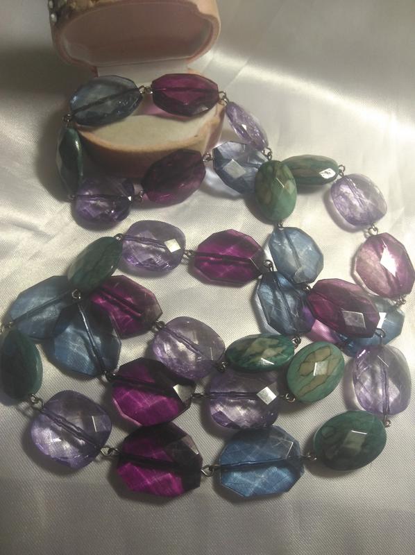 Гарне намисто кольорові пластик — ціна 100 грн у каталозі Кольє і намиста Купити аксесуари за