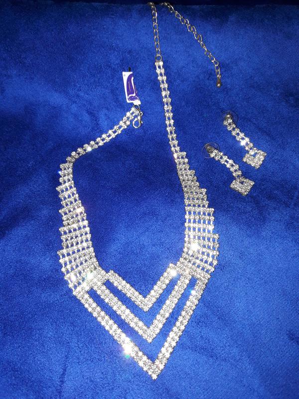 Кольє з камінням — ціна 99 грн у каталозі Інші аксесуари Купити аксесуари за доступною ціною на