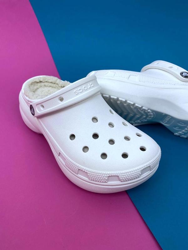 Жіночі утеплені крокс crocs classic platform lined white — ціна 2050 ...