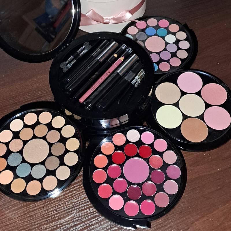 Douglas makeup store