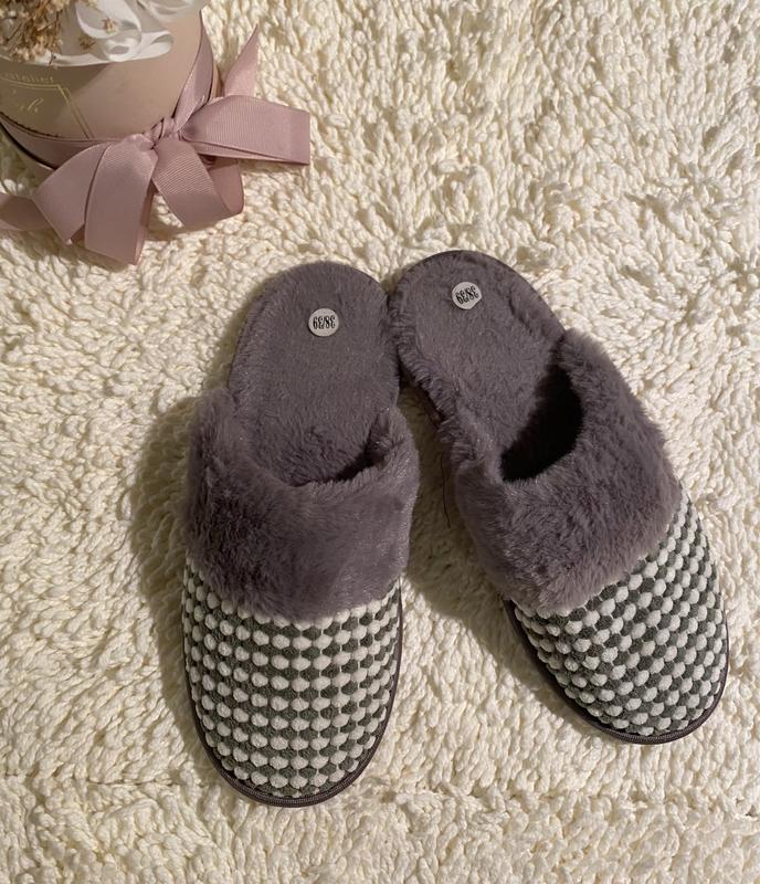 Тапочки — ціна 260 грн у каталозі Капці Купити жіночі речі за доступною ціною на Шафі Україна