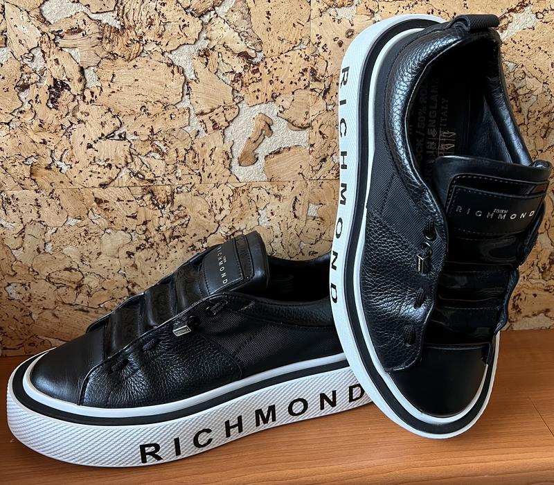 Кеды Richmond — ціна 3000 грн у каталозі Кеди Купити жіночі речі за доступною ціною на Шафі