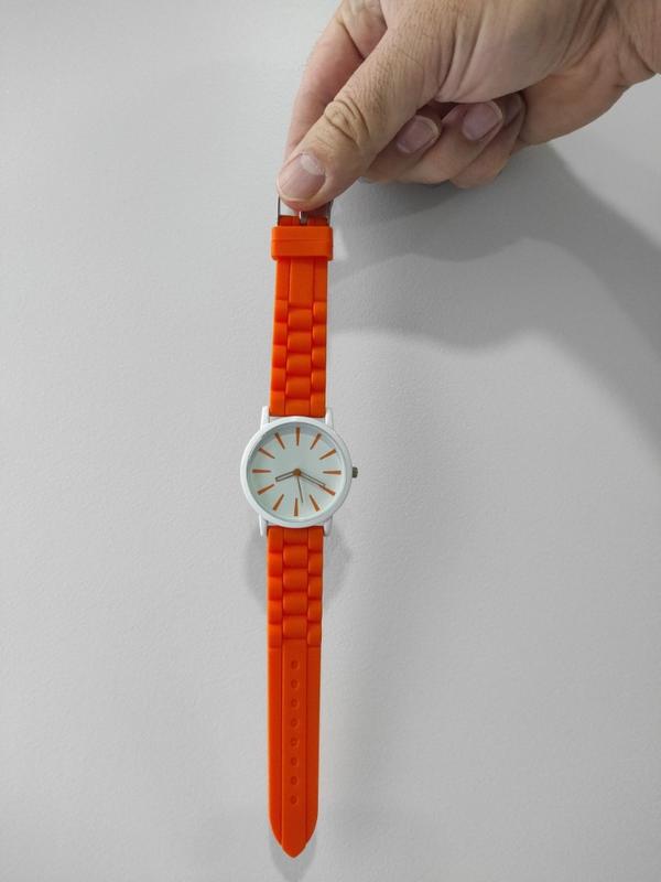 Годинник на руку — ціна 300 грн у каталозі Годинники Купити аксесуари за доступною ціною на Шафі