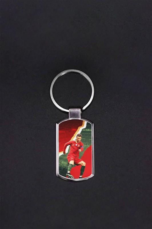 Металевий брелок Cristiano Ronaldo — ціна 184 грн у каталозі Сувеніри Купити товари для дому та