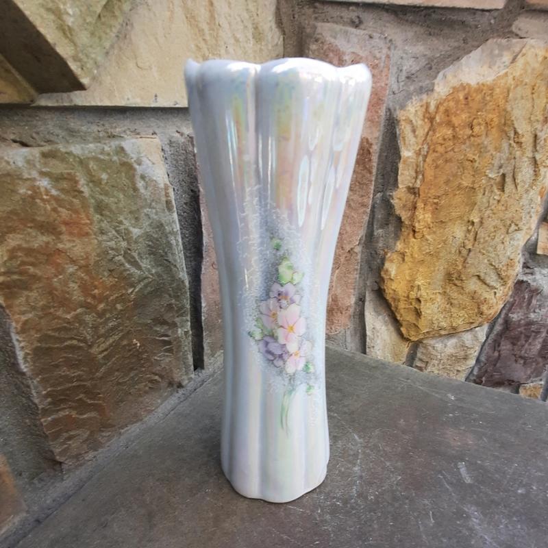 Фарфорова ваза для квітів — ціна 400 грн у каталозі Вази Купити товари для дому та побуту за