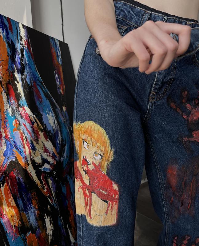 Кастомные джинсы аниме — цена 1450 грн в каталоге Джинсы Купить женские вещи по доступной цене