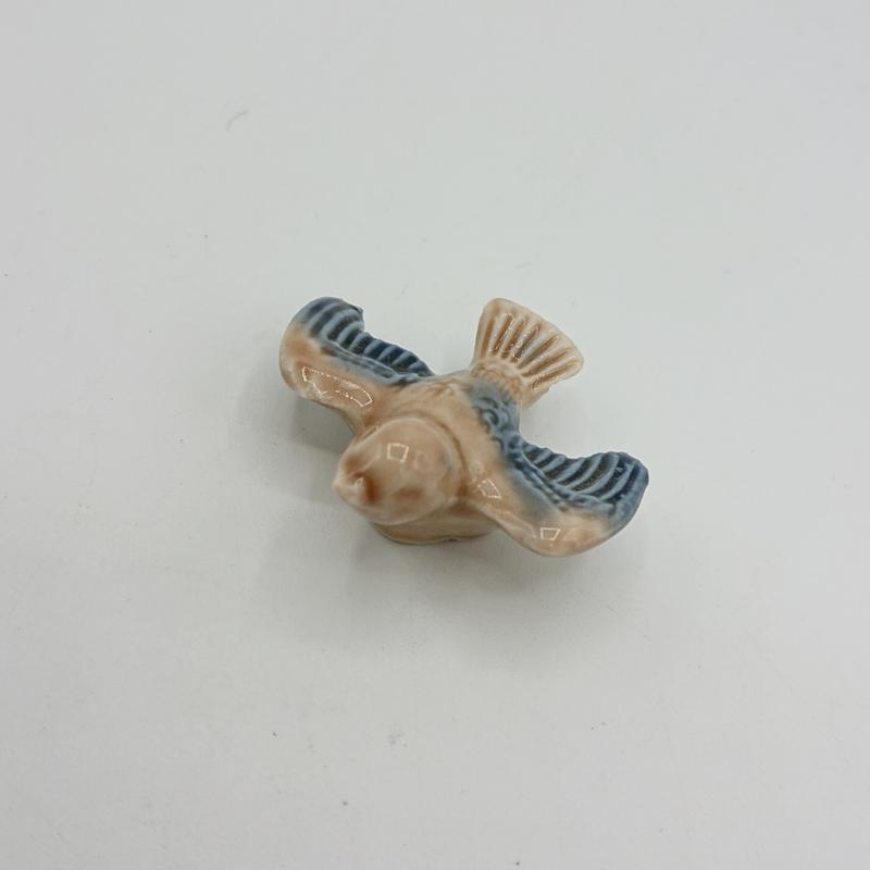 Вінтажна маленька колекційна фігурка Wade England пташка — ціна 125 грн у каталозі Статуетки